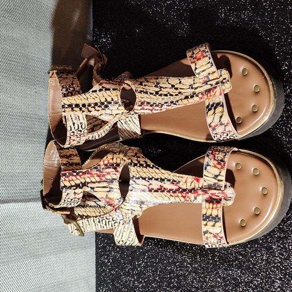 Donald J. Pliner | Shoes | Donald J Pliner Sandals | Poshmark
